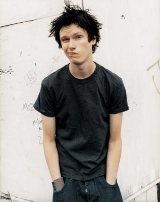 Dnes slaví Zoufalá manželka Hiltz i žhavý výstřel Charlie Sheen ...